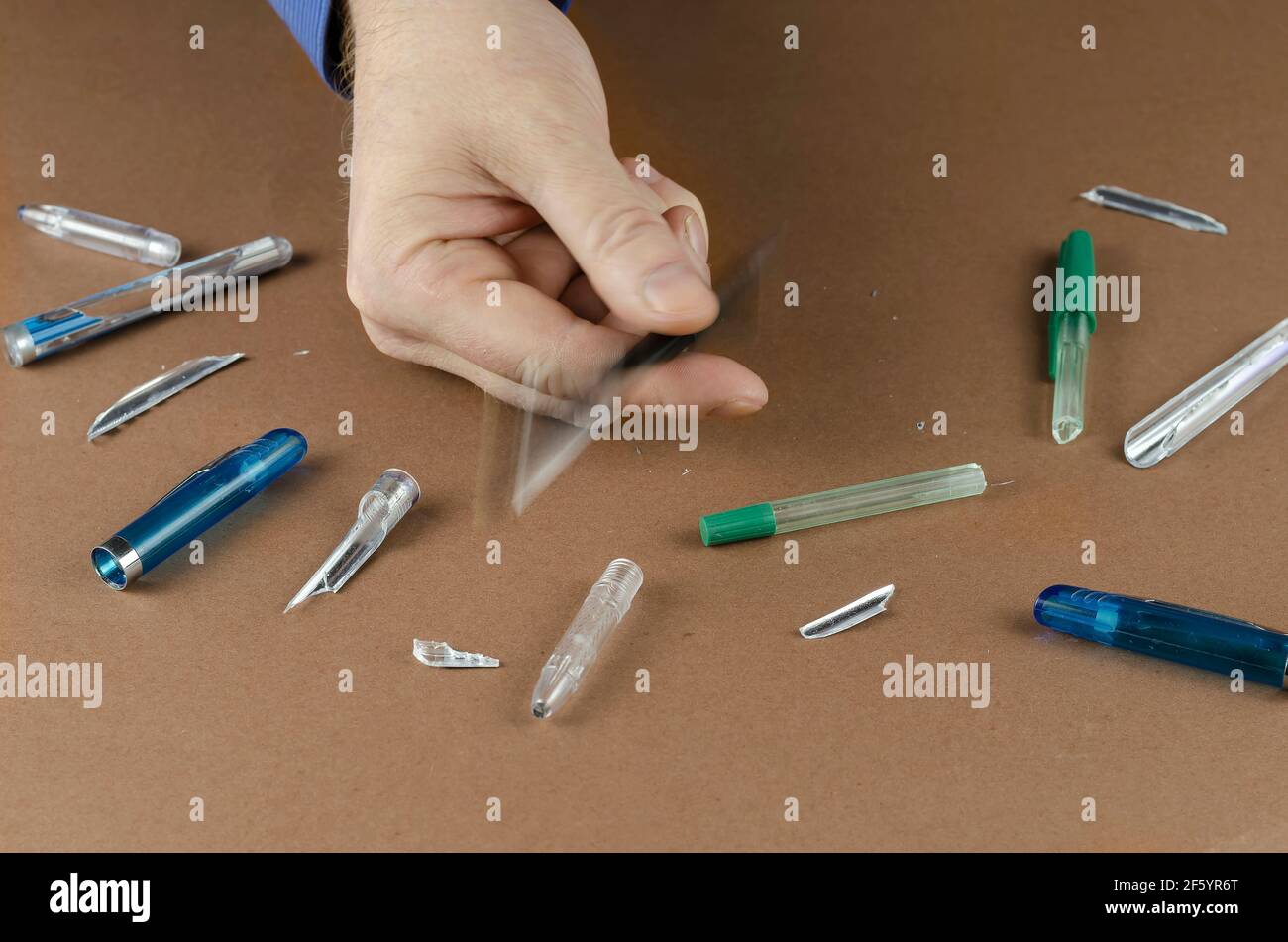 Broken Plastic Pen High Resolution Stock Photography and Images - Alamy