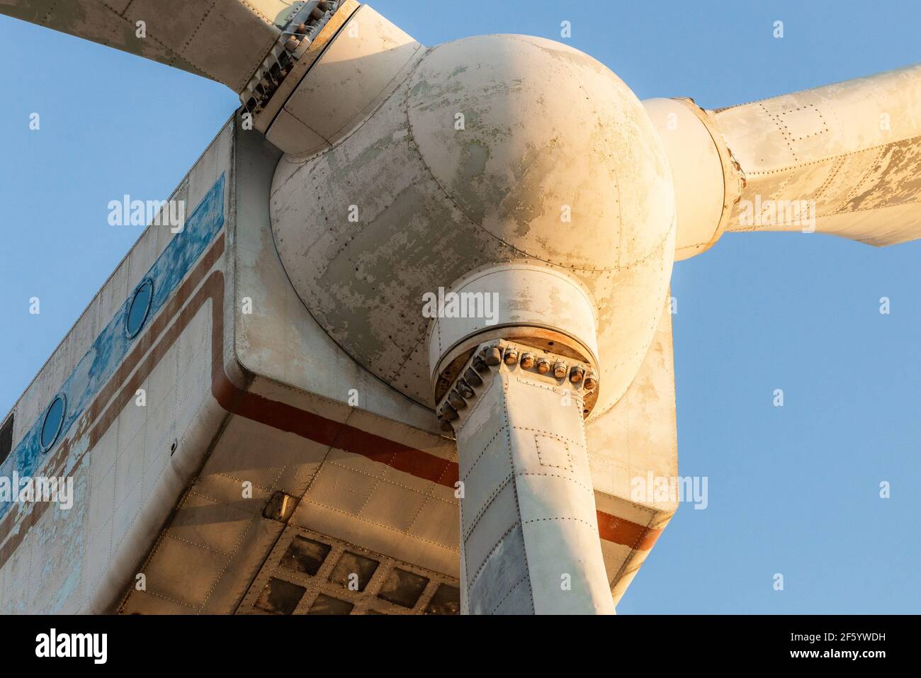 Old abandoned wind turbines in the desert landscape Stock Photo - Alamy