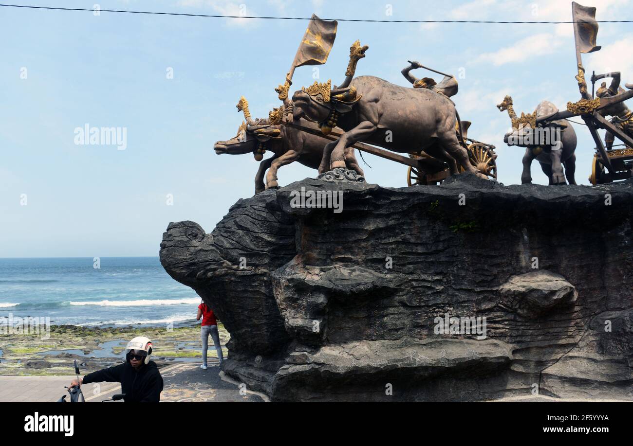 A sculpture of makepung race along the Jl. Raya Denpasar - Gilimanuk ...
