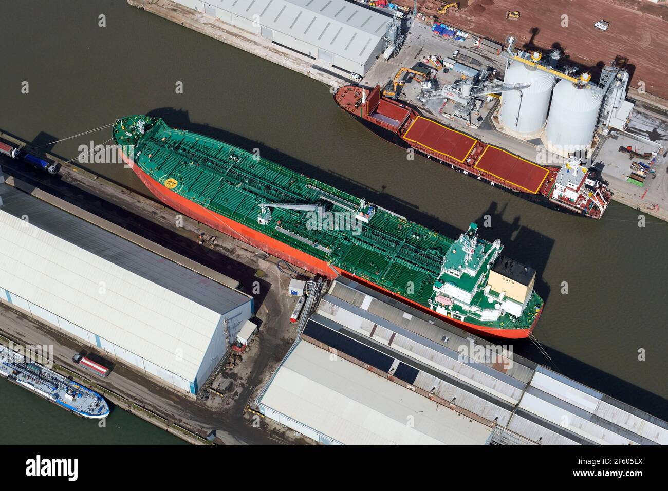 Ships of river mersey hi-res stock photography and images - Alamy