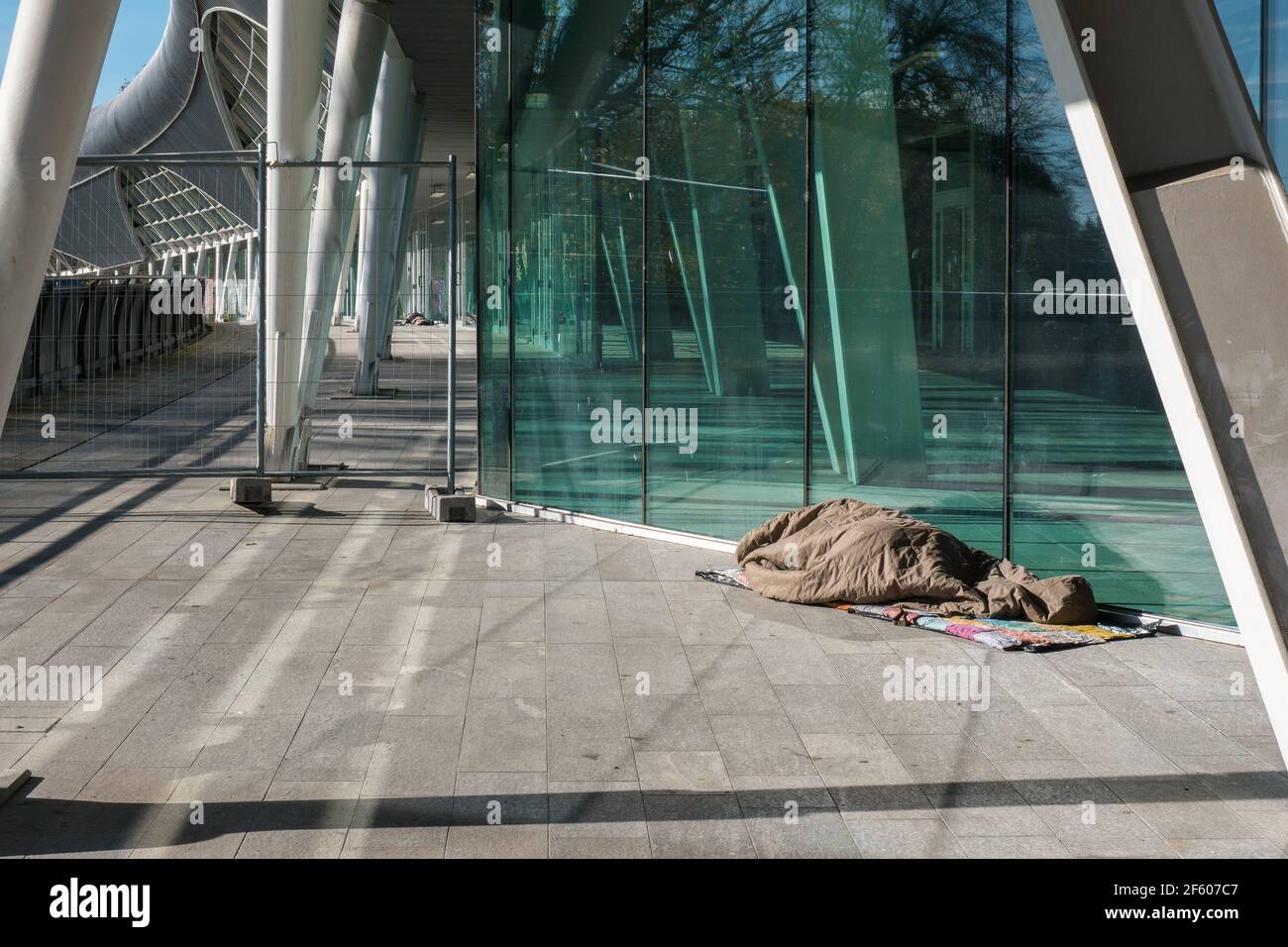 Homeless people sleeping under bridge hi-res stock photography and ...