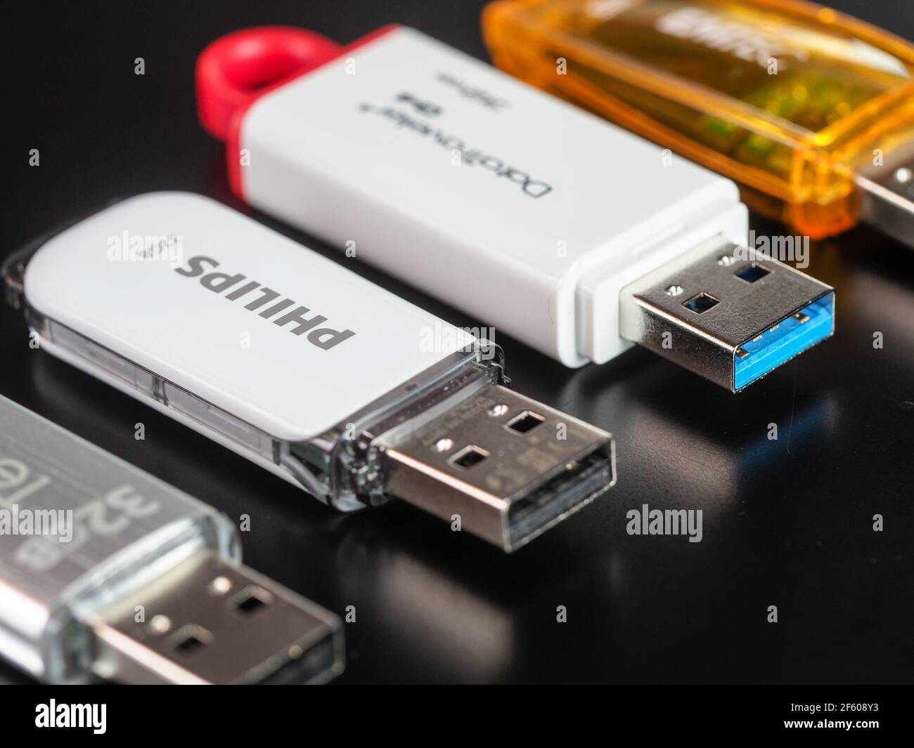 usb flash drive Stock Photo - Alamy