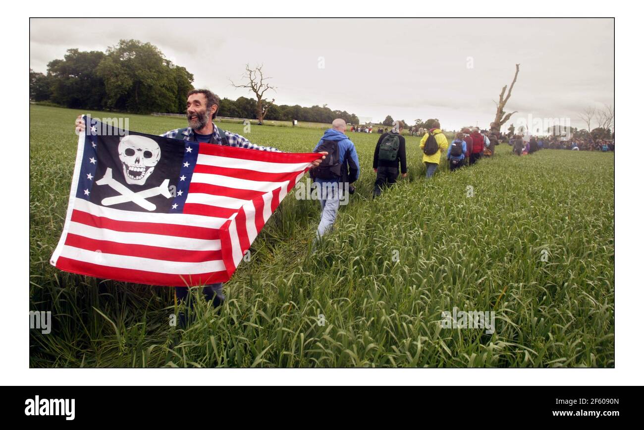 Police compound hi-res stock photography and images - Alamy