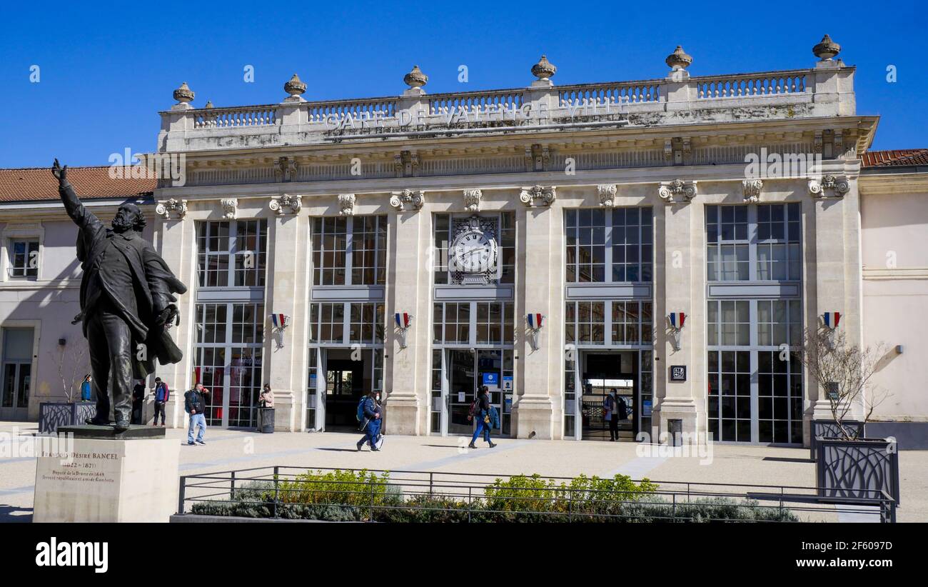 Railway Station, Valence, Drome, France Stock Photo - Alamy