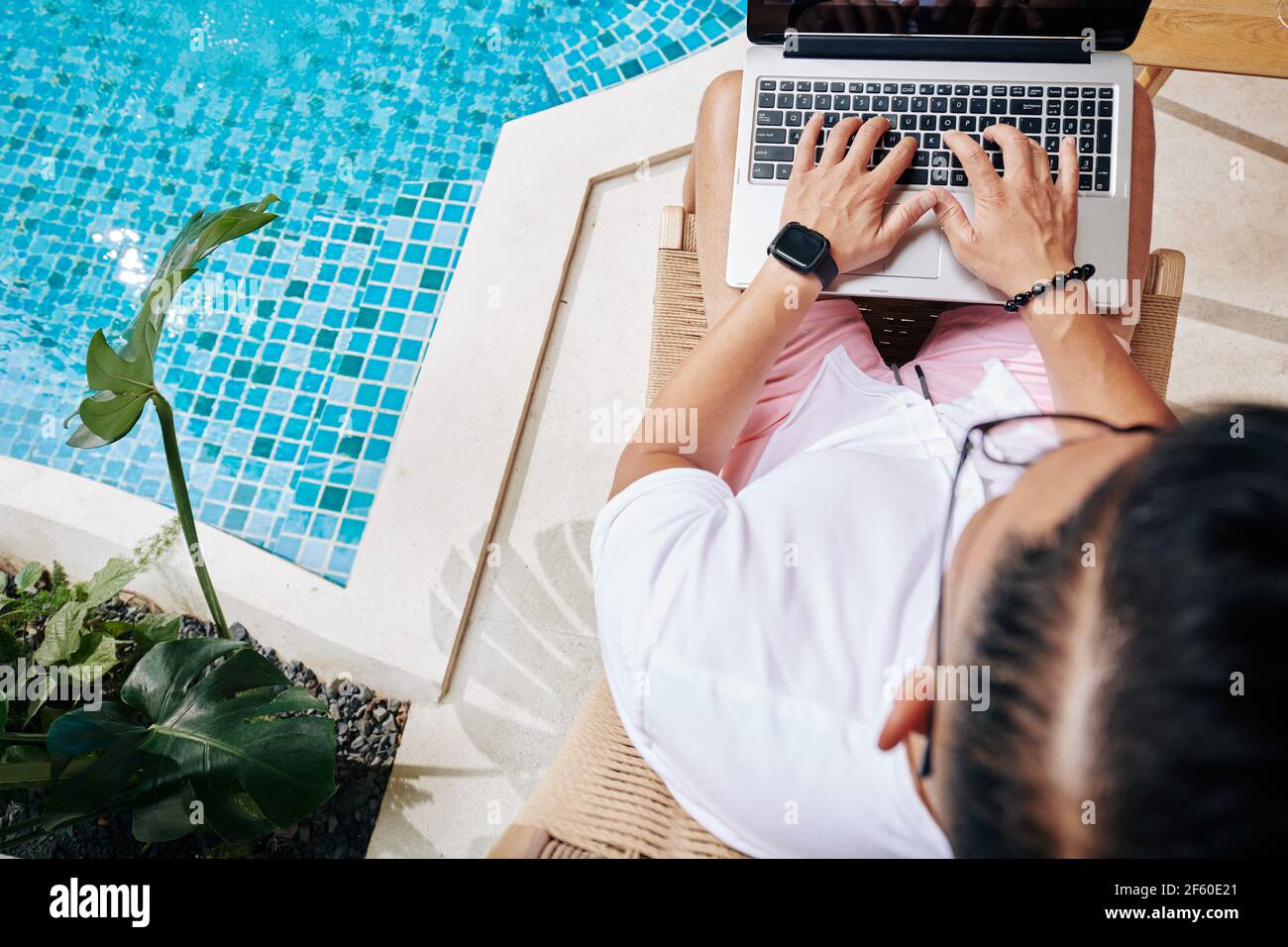 Typing pool hi-res stock photography and images - Alamy