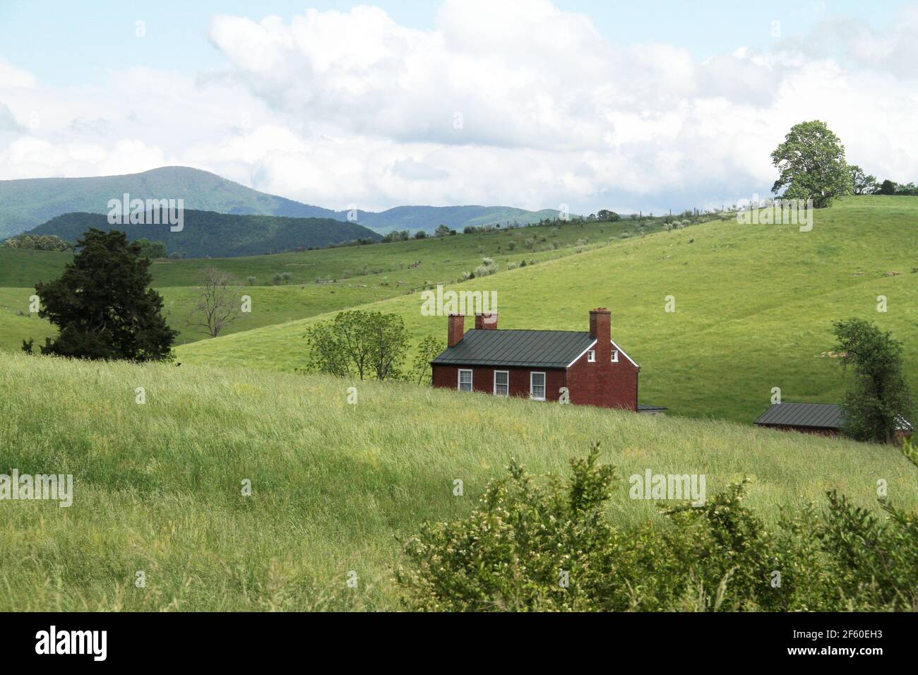 Small house in the Blue Ridge Mountains, VA, USA Stock Photo - Alamy