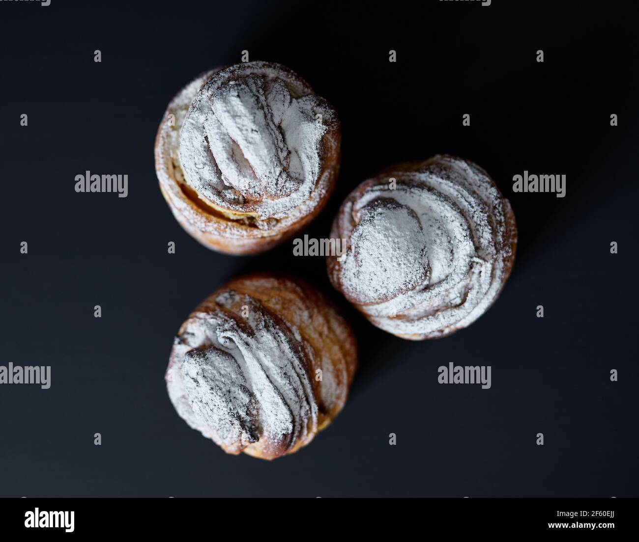 Freshly baked panettone cakes hi-res stock photography and images - Alamy