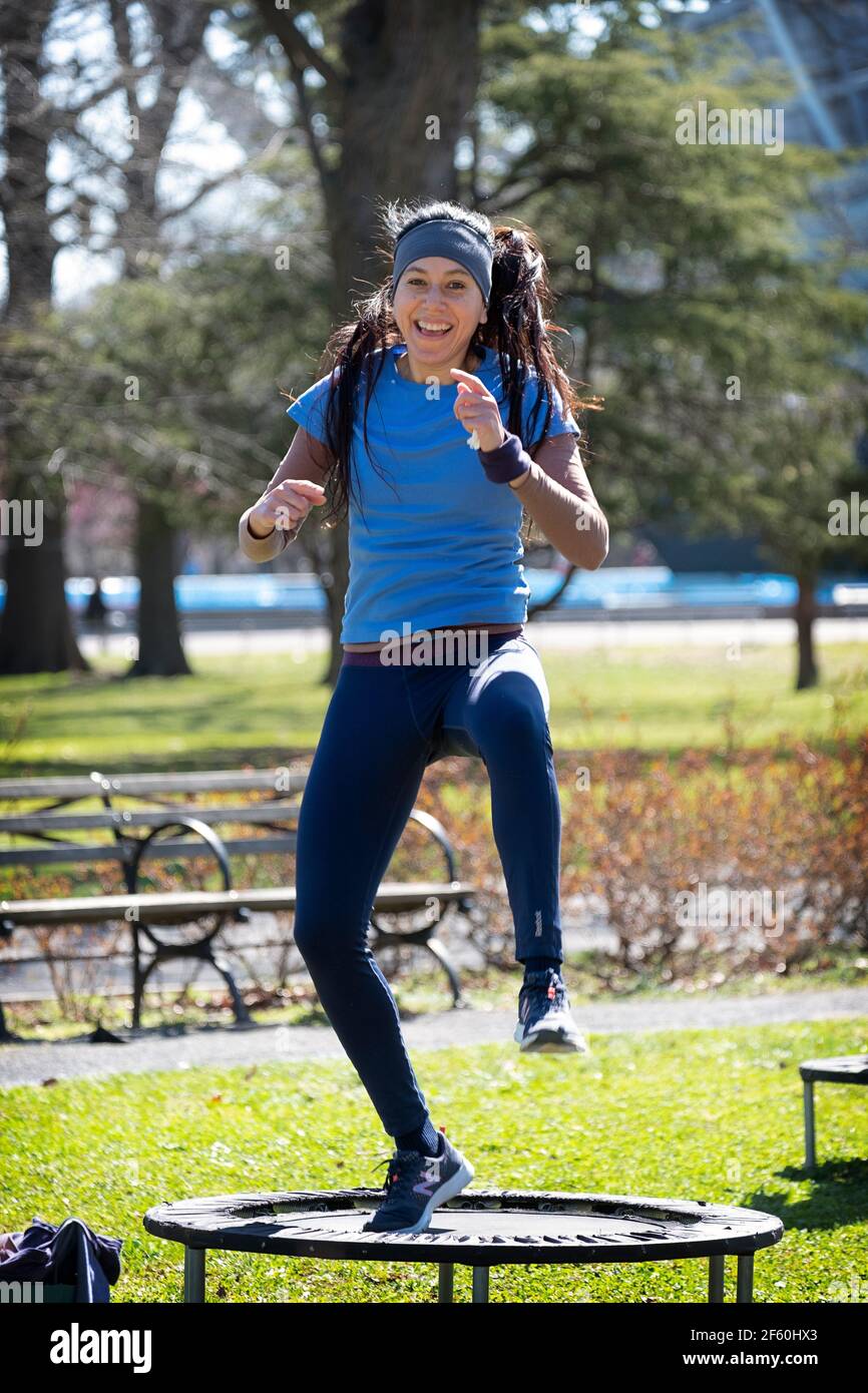 Working class urban woman it hi-res stock photography and images - Alamy