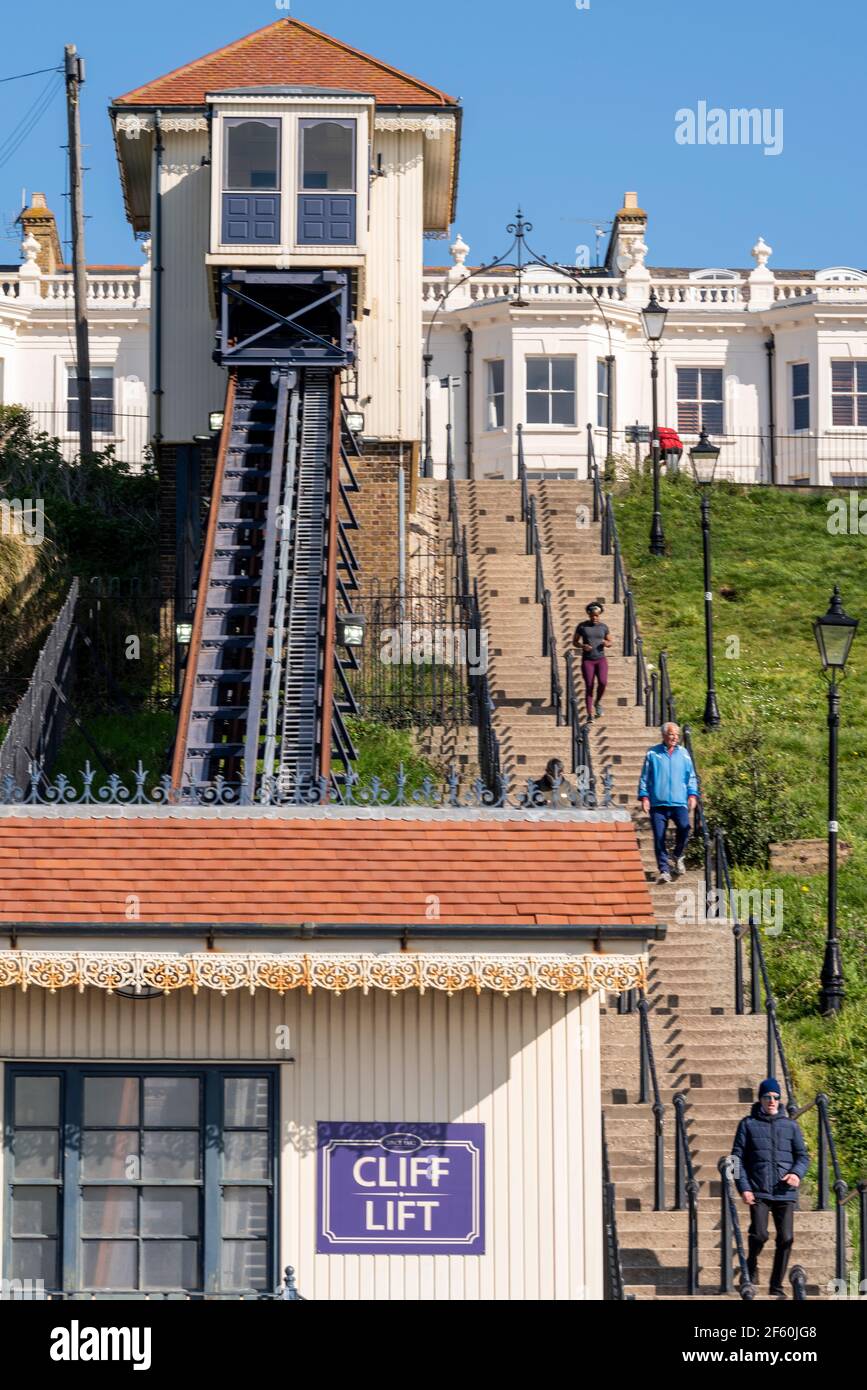 Lockdown lift hi-res stock photography and images - Alamy