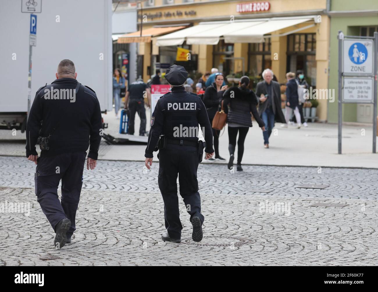 Weimar police hi-res stock photography and images - Alamy