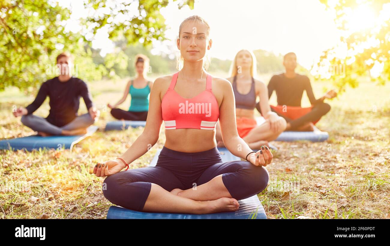 Meditation class hi-res stock photography and images - Alamy