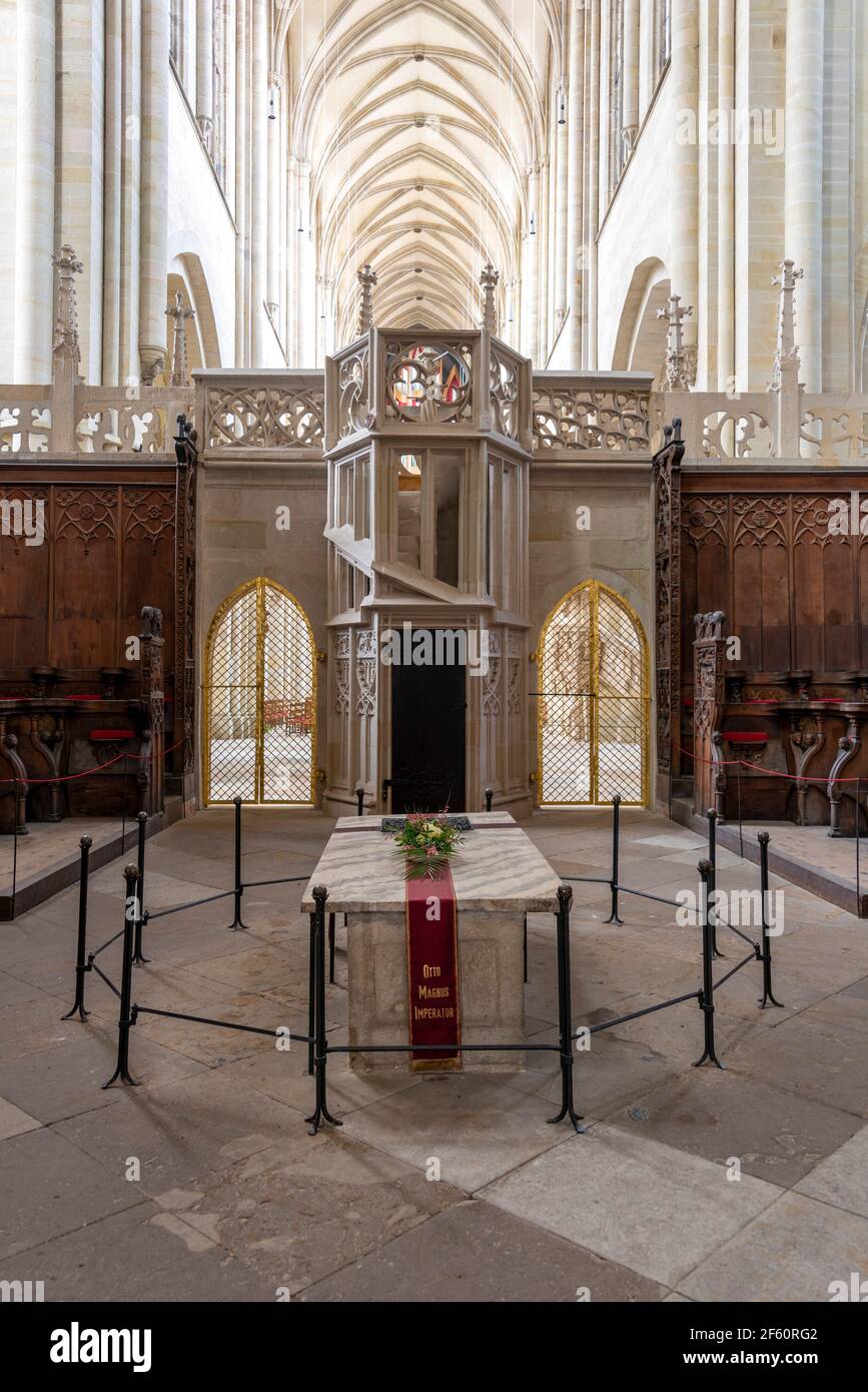 Grave of otto the great in magdeburg cathedral hi-res stock photography ...