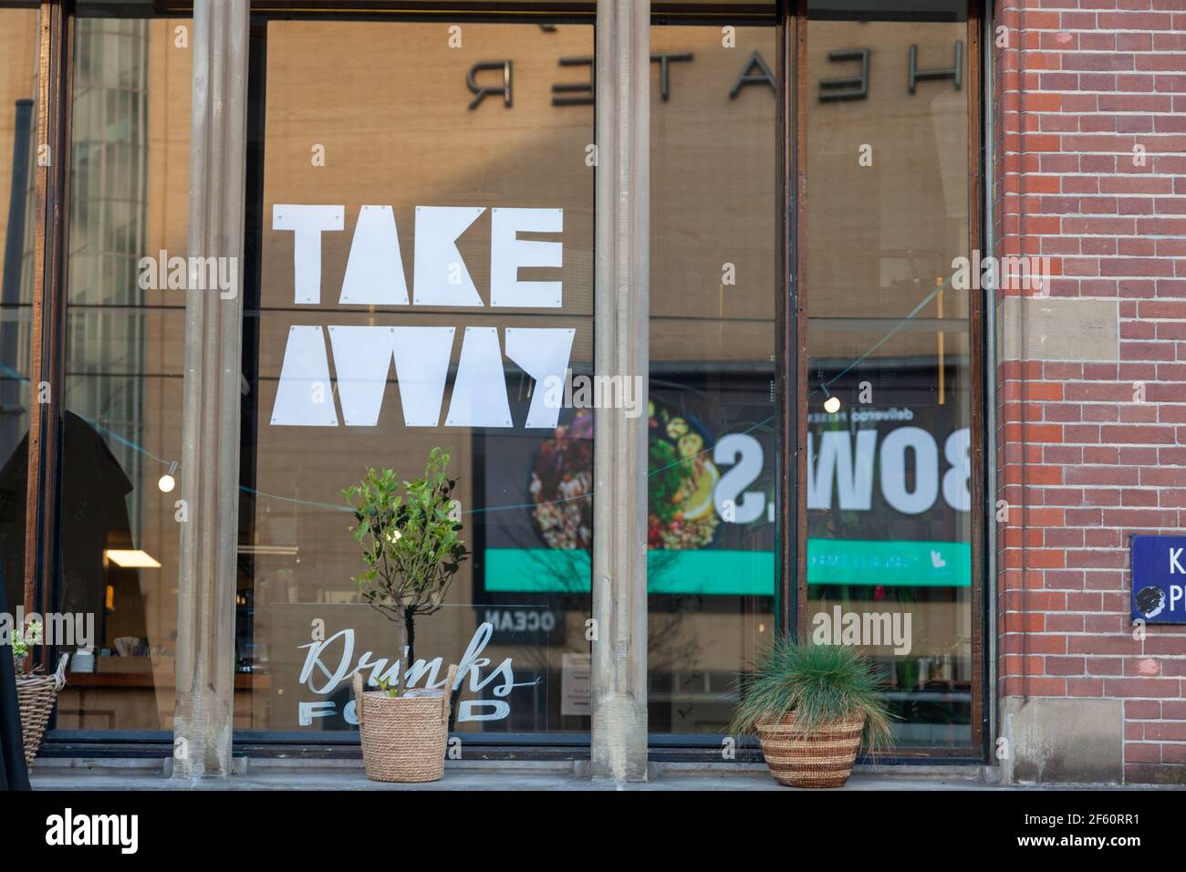 Take away sign hi-res stock photography and images - Alamy