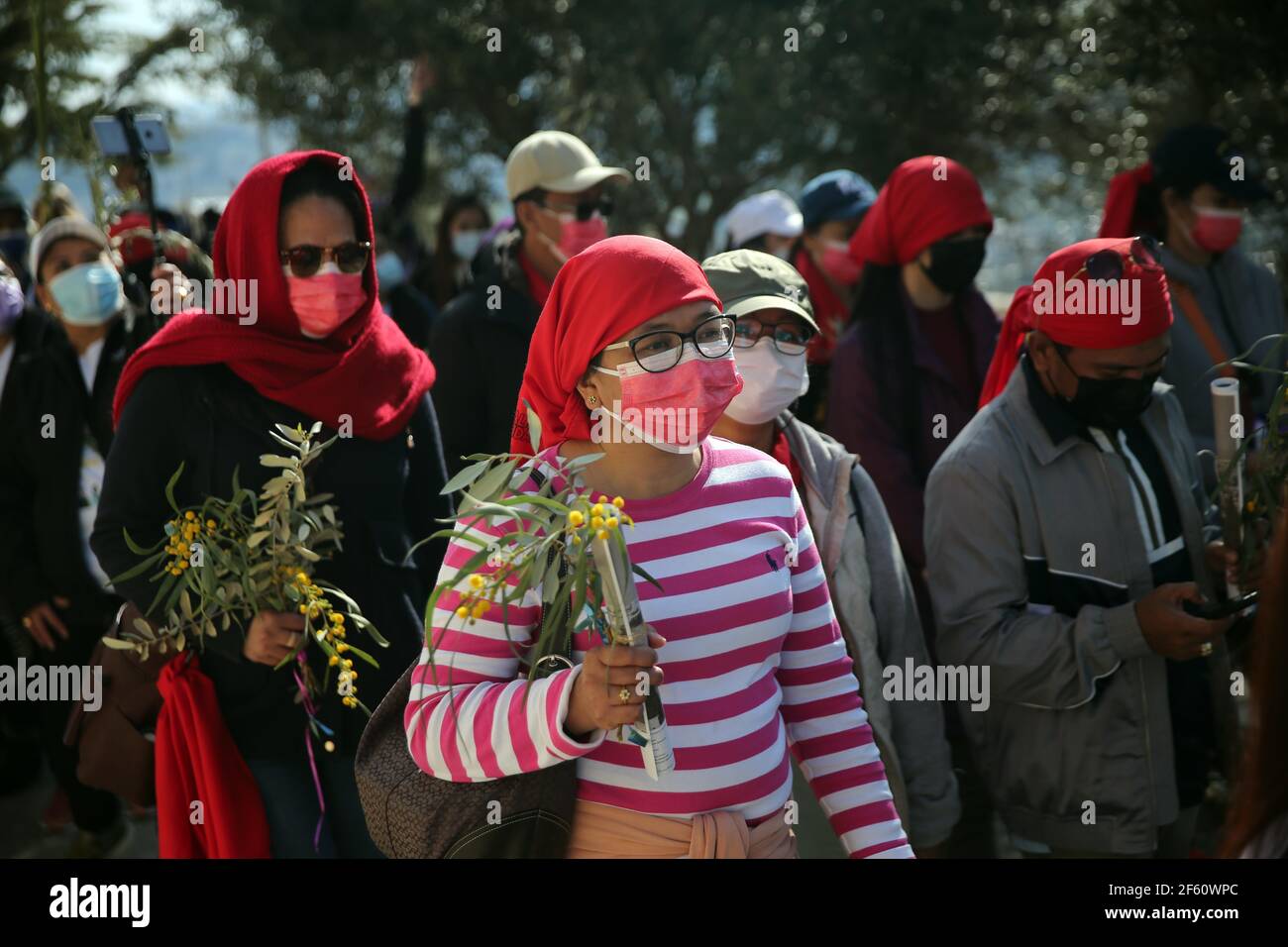 Jerusalem. 28th Mar, 2021. Christians take part in Palm Sunday ...