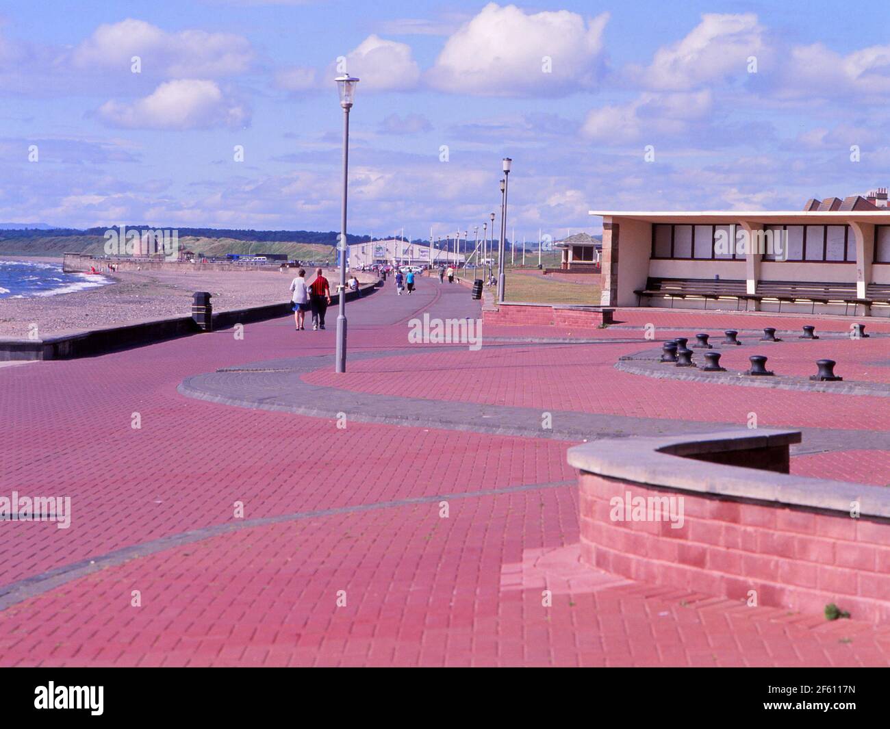 Holiday makers 1980s hi-res stock photography and images - Alamy