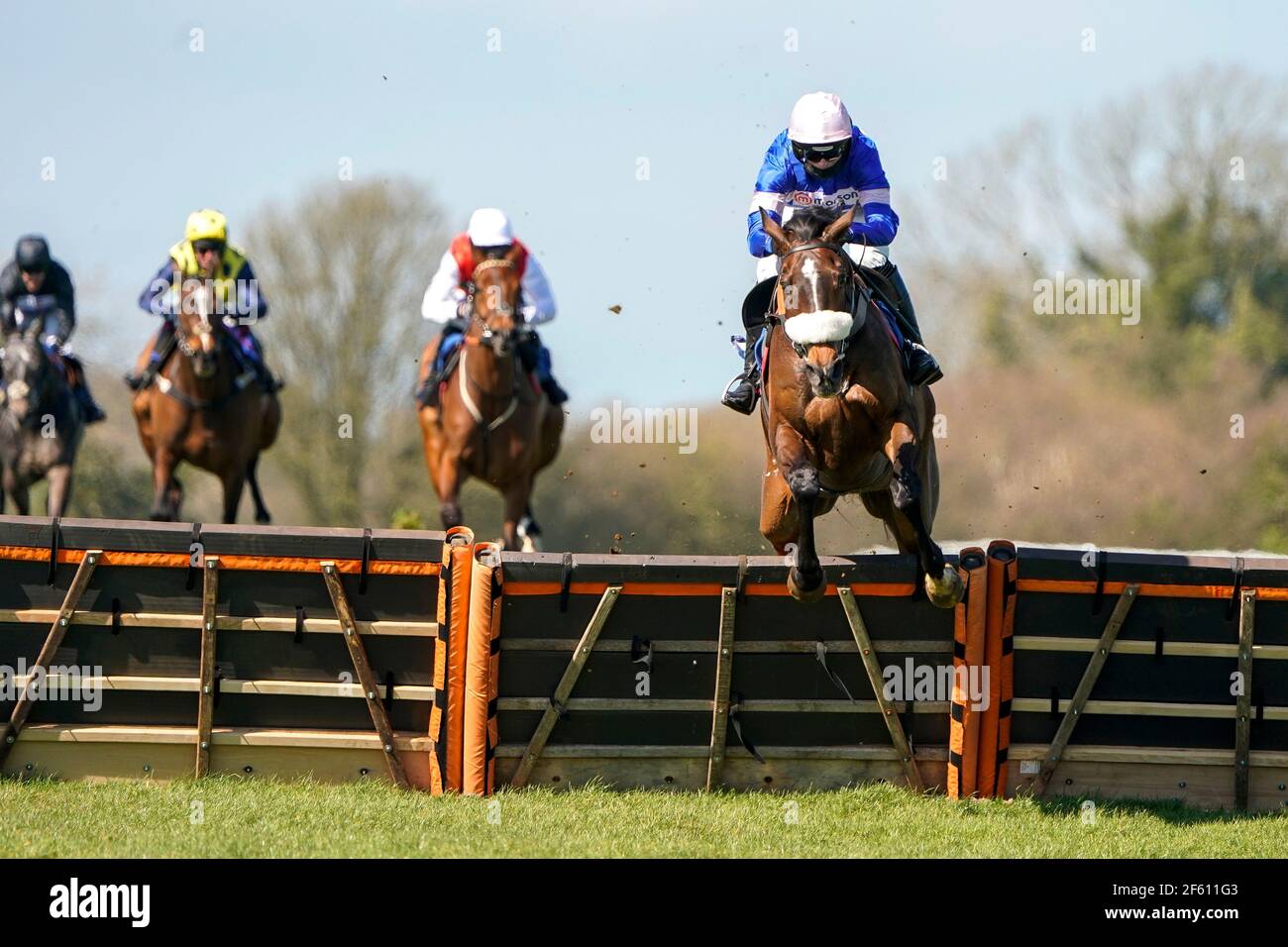 Harry cobden riding danny kirwan hi-res stock photography and images ...