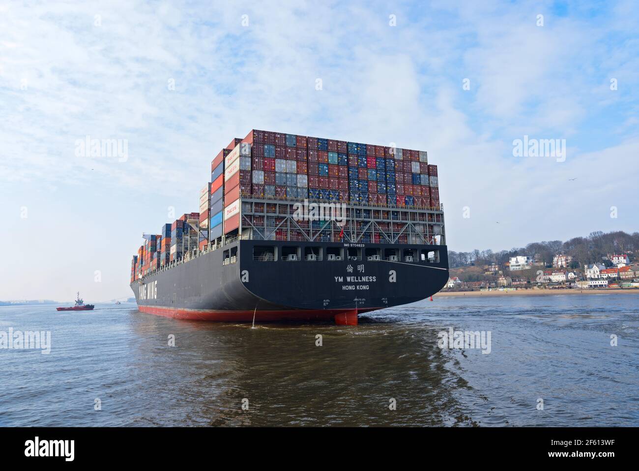 Huge container carrier hi-res stock photography and images - Alamy