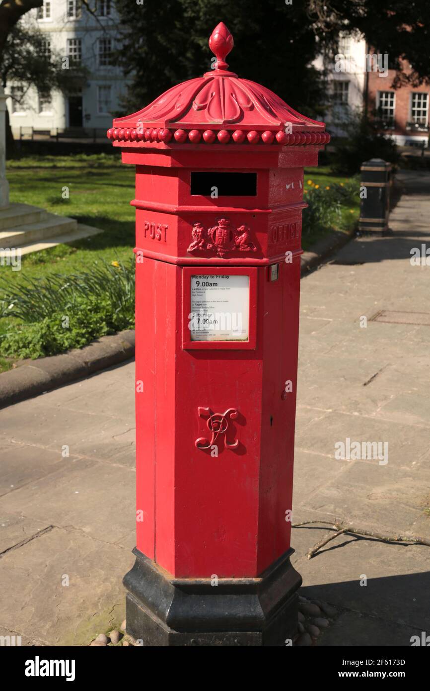 Old red post box in Worcester, Worcestershire, England, UK Stock Photo ...