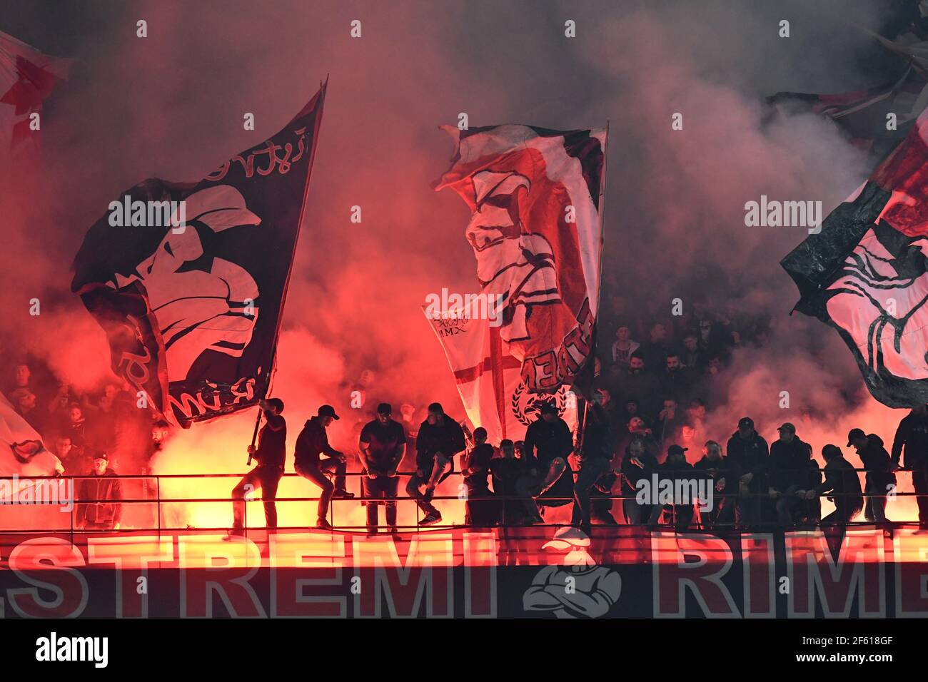 AC Milan football fans at the San Siro stadium, in Milan, Italy Stock ...