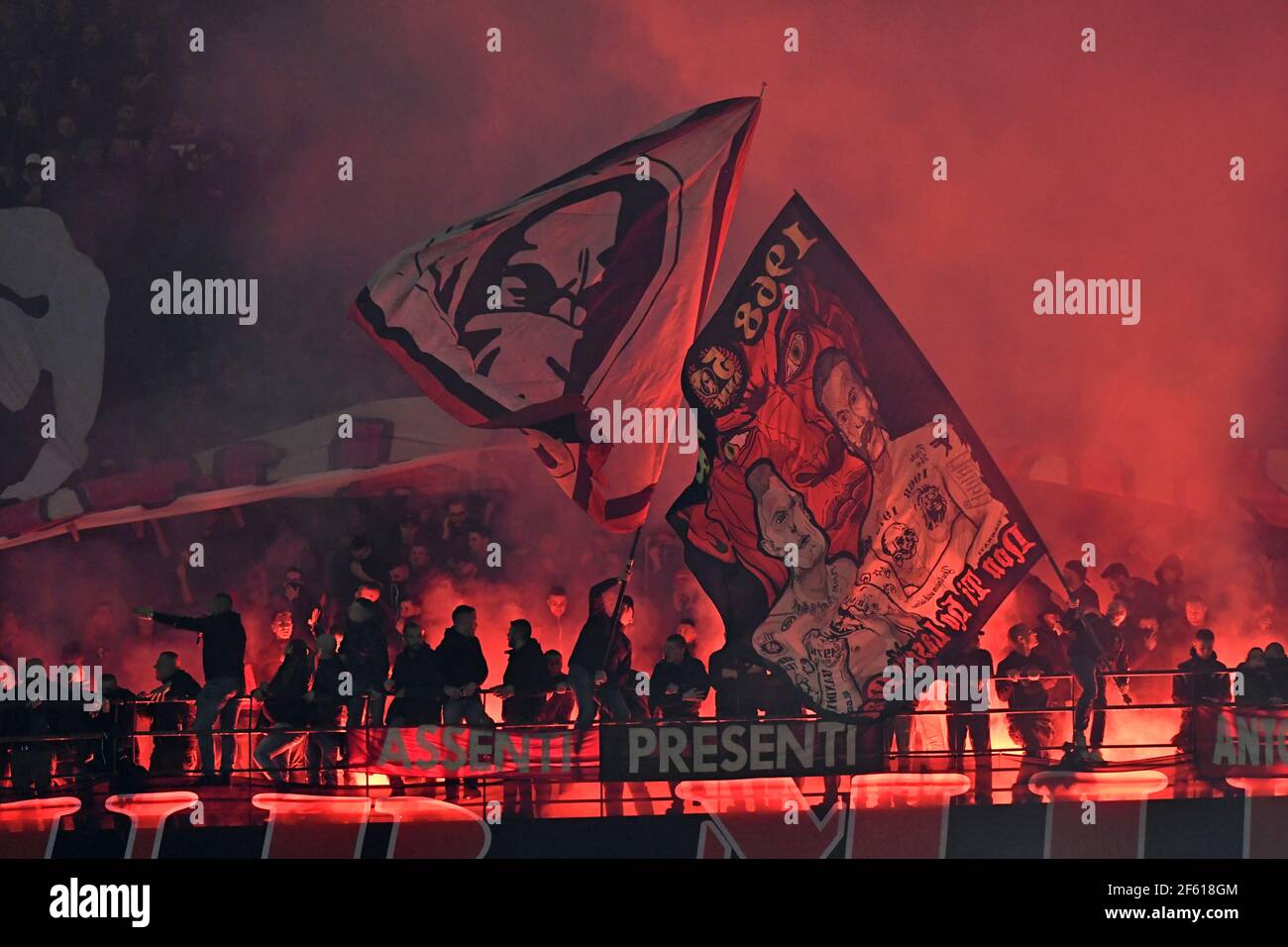 AC Milan football fans at the San Siro stadium, in Milan, Italy Stock ...