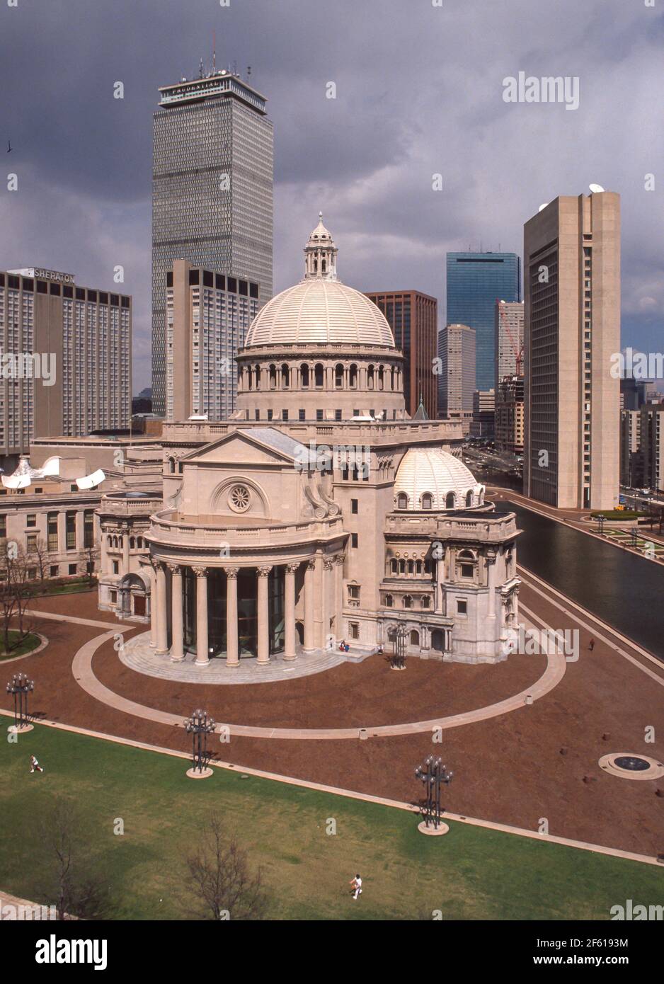BOSTON, MASSACHUSETTS, USA - The First Church of Christ, Scientist, also known as the mother ...