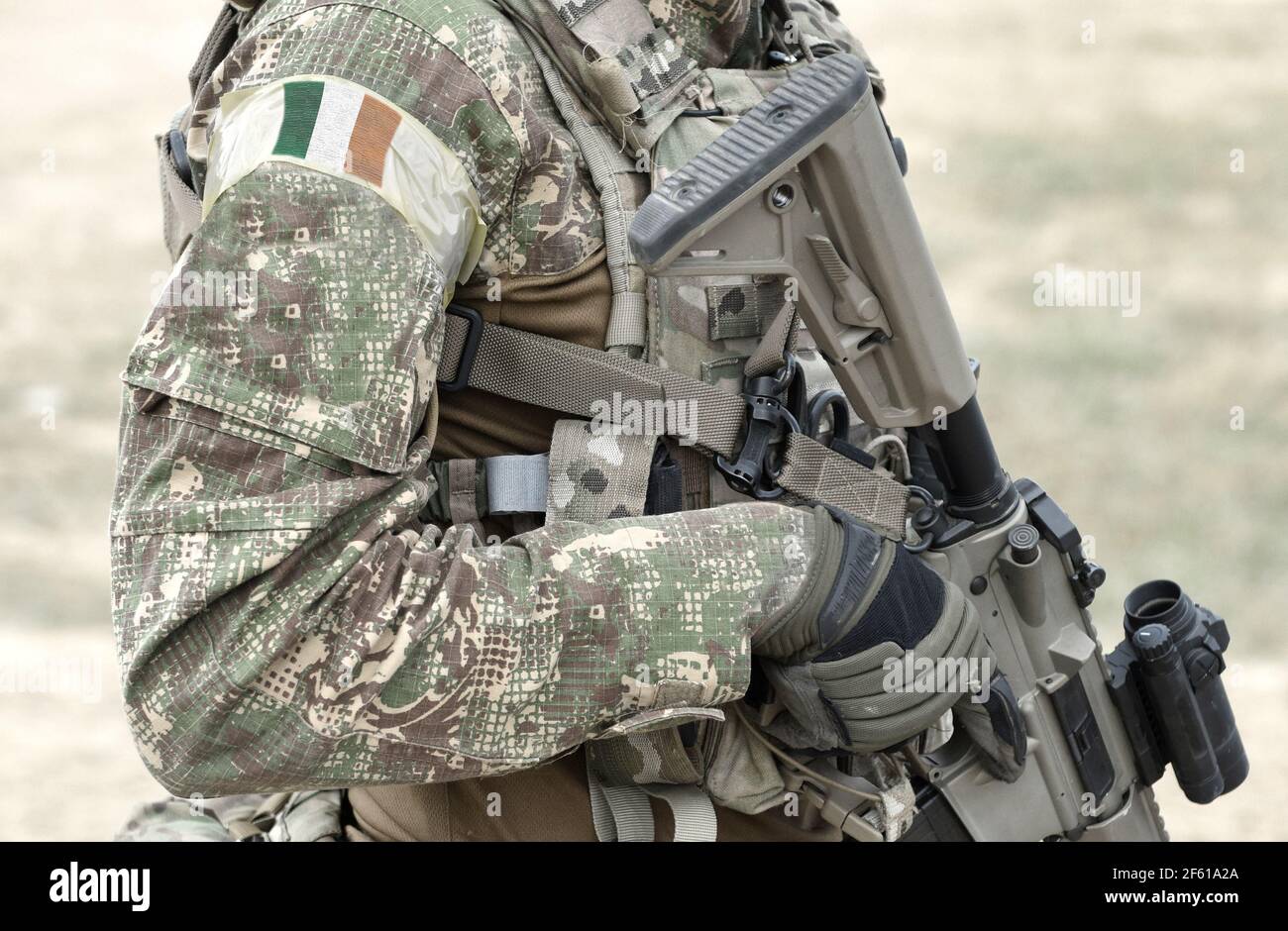Ireland army hi-res stock photography and images - Alamy