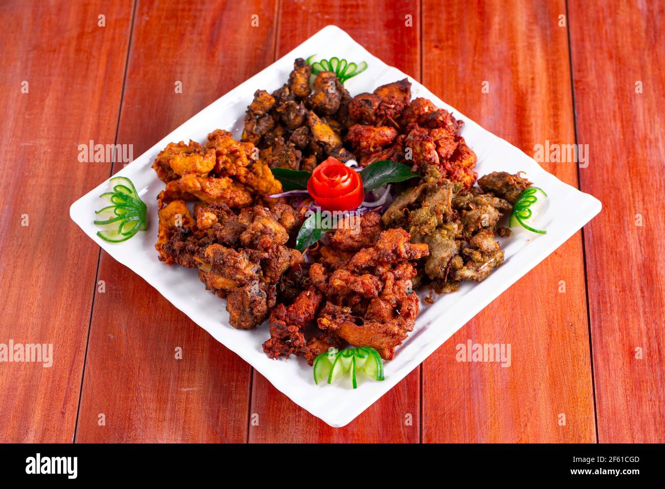Deep fried chicken pakoras hi-res stock photography and images - Alamy
