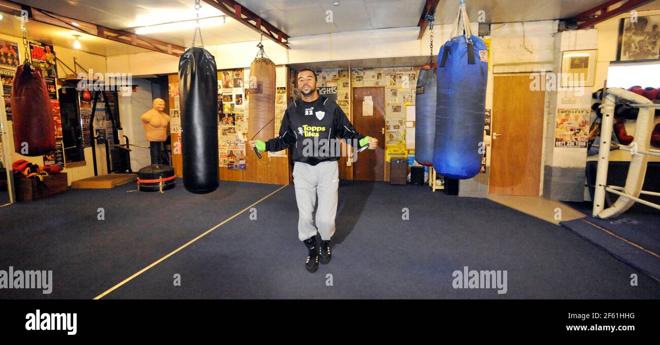 Boxer and Bin Man Rendal Munrow 22/10/09. PICTURE DAVID ASHDOWN Stock ...