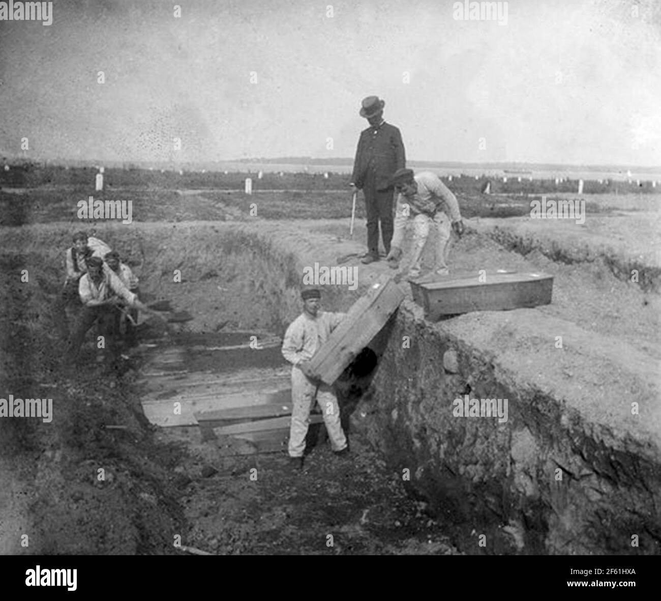 Death of field Black and White Stock Photos & Images - Alamy