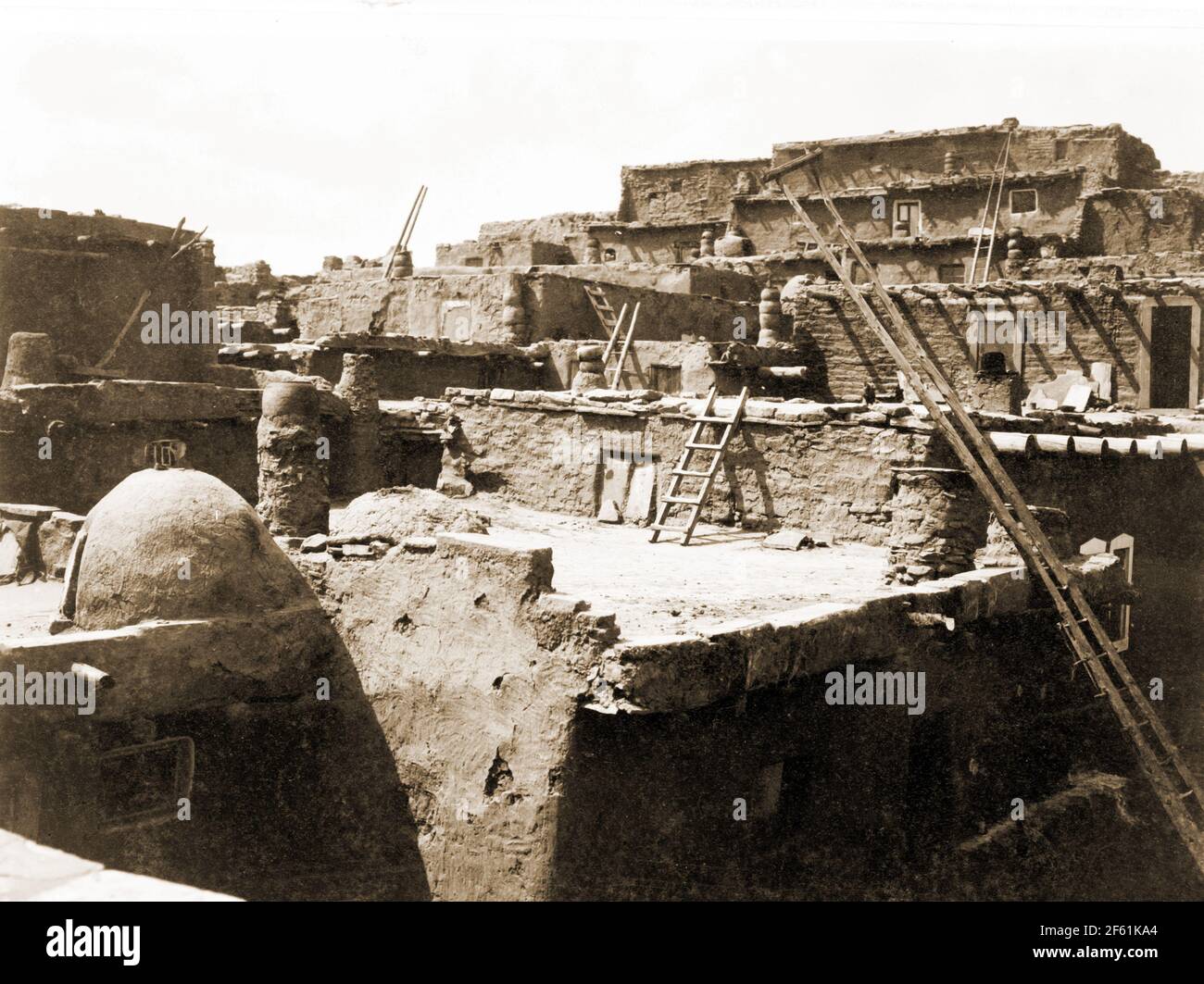 Zuni native american pueblo hi-res stock photography and images - Alamy