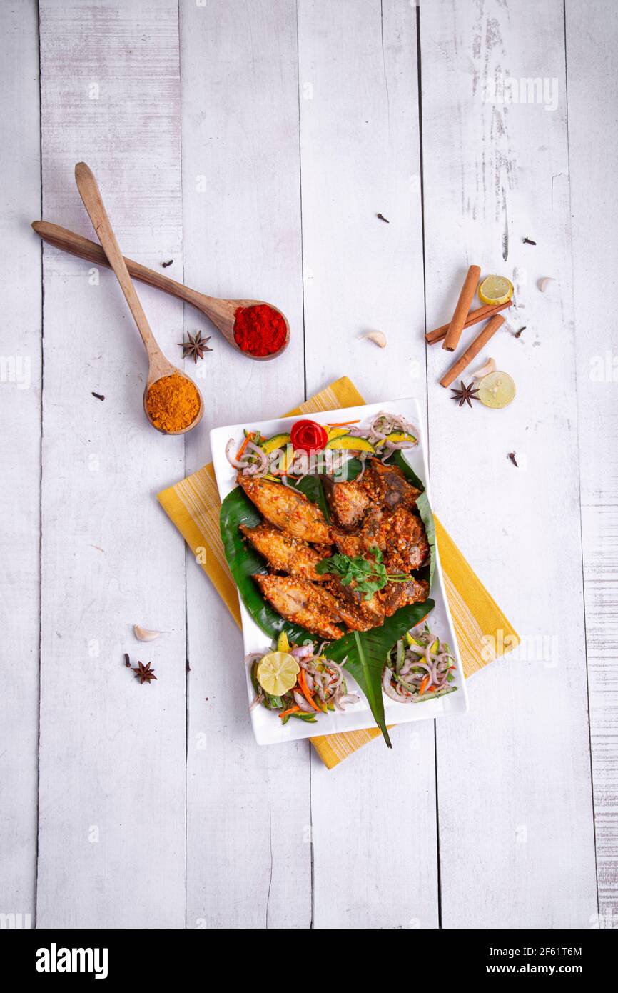 Leaf shaped food dishes hi-res stock photography and images - Alamy