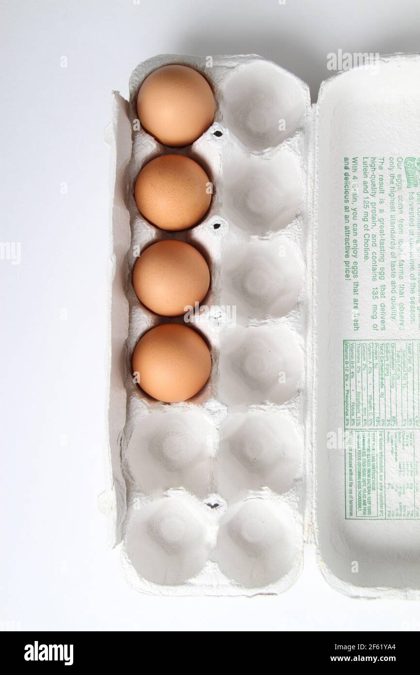 9 eggs hi-res stock photography and images - Alamy