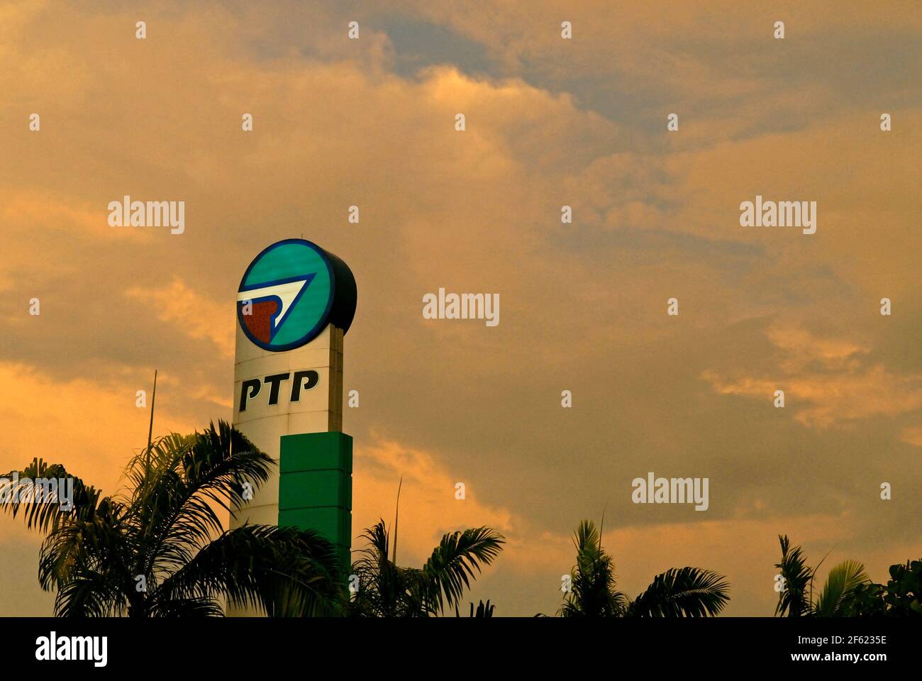 Ptp logo hi-res stock photography and images - Alamy