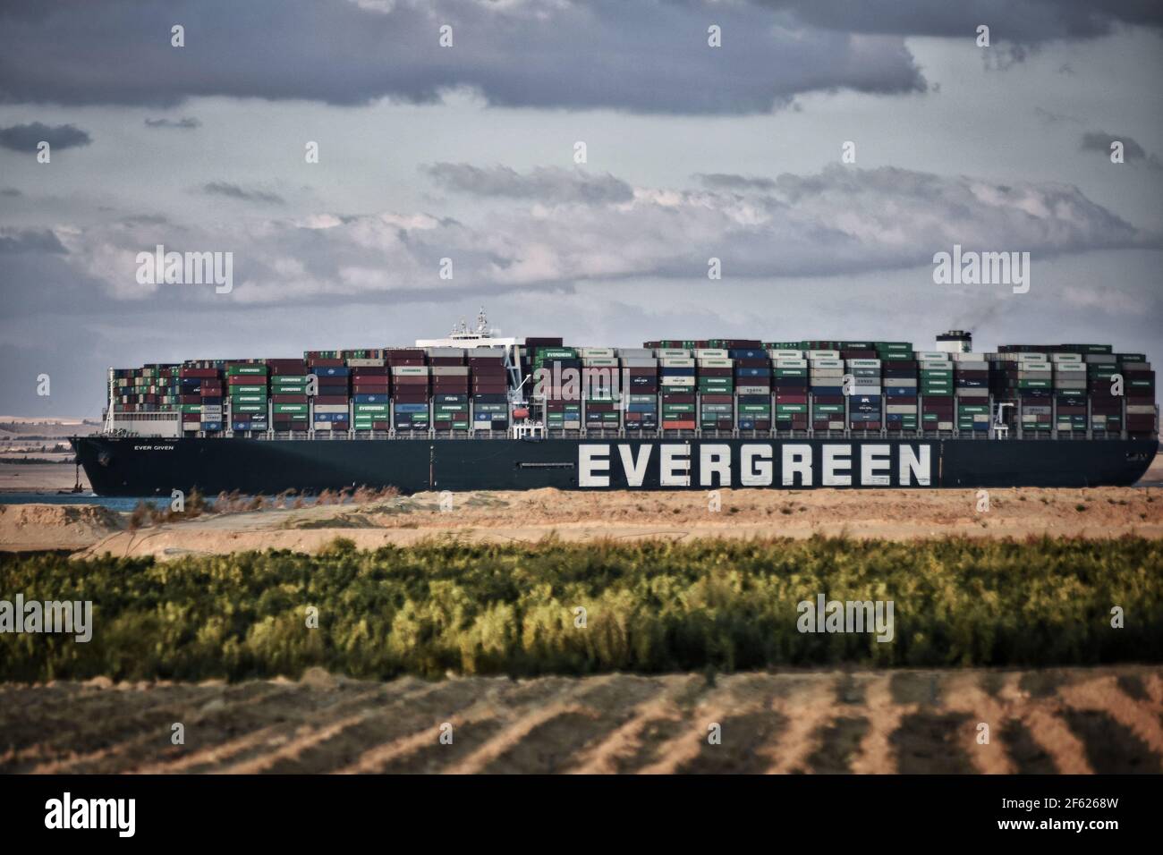 Fayed, Egypt. 29th Mar, 2021. The "Ever Given" container ship operated ...