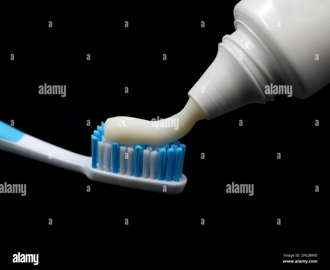 Fluoride toothpaste tube hi-res stock photography and images - Alamy