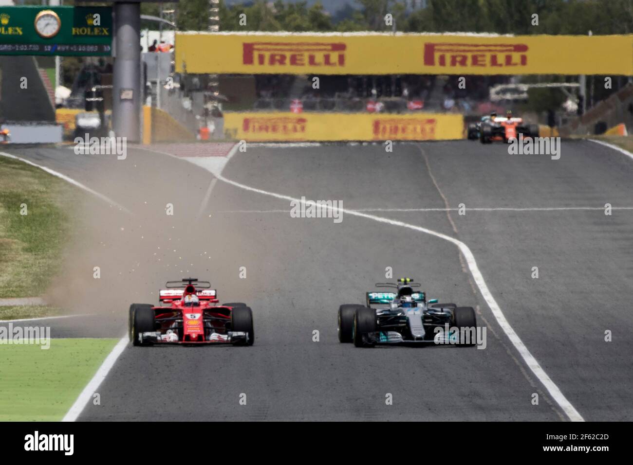 Ferrari formula 1 overtaking hi-res stock photography and images - Alamy