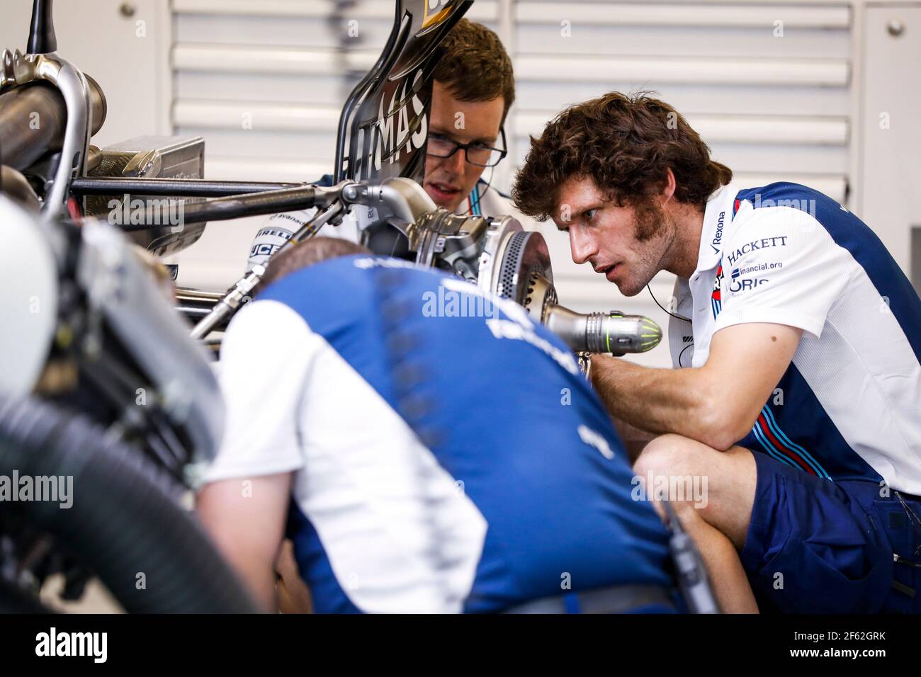 Williams f1 pit crew hi-res stock photography and images - Alamy