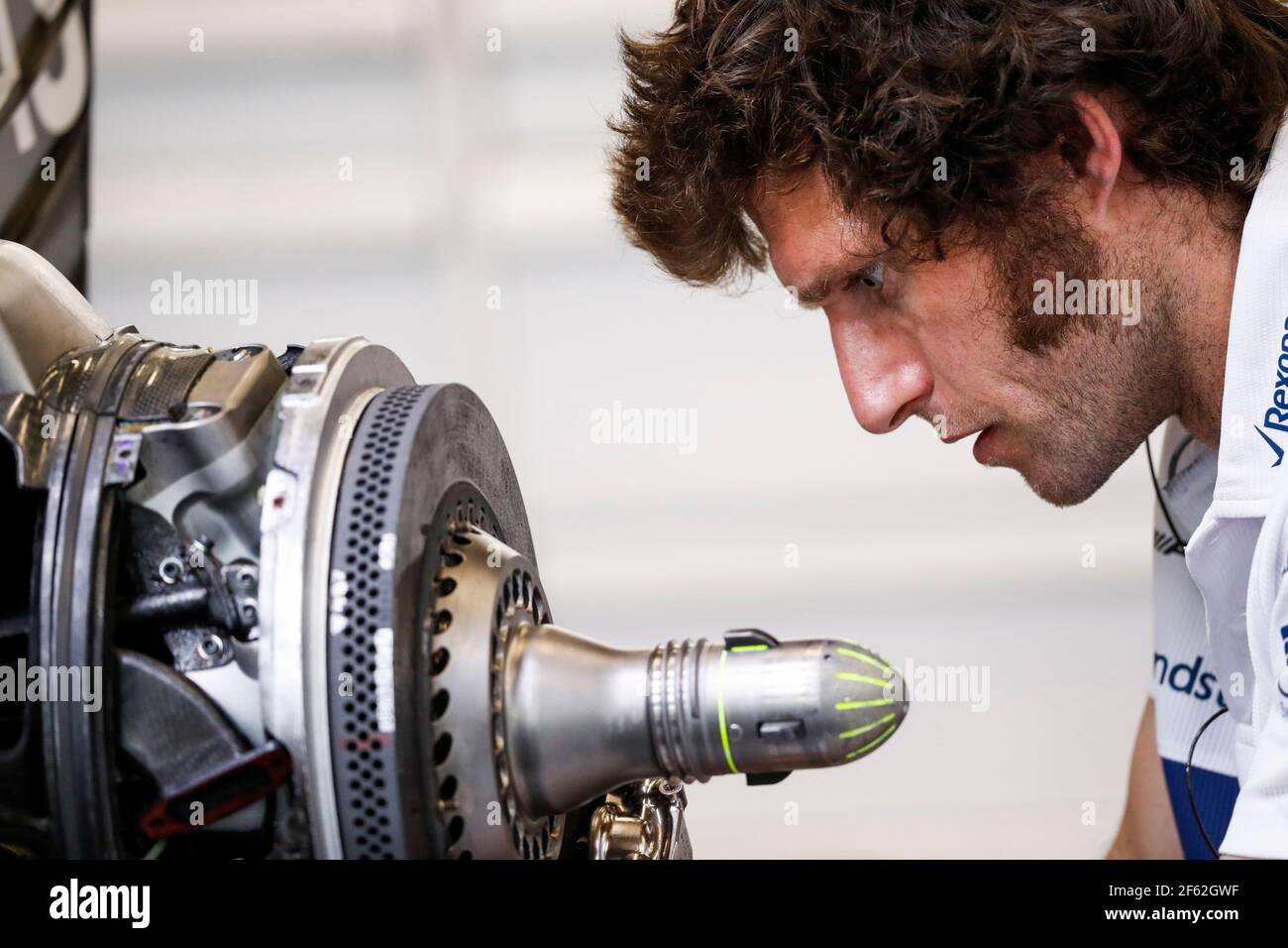 Williams f1 pit crew hi-res stock photography and images - Alamy
