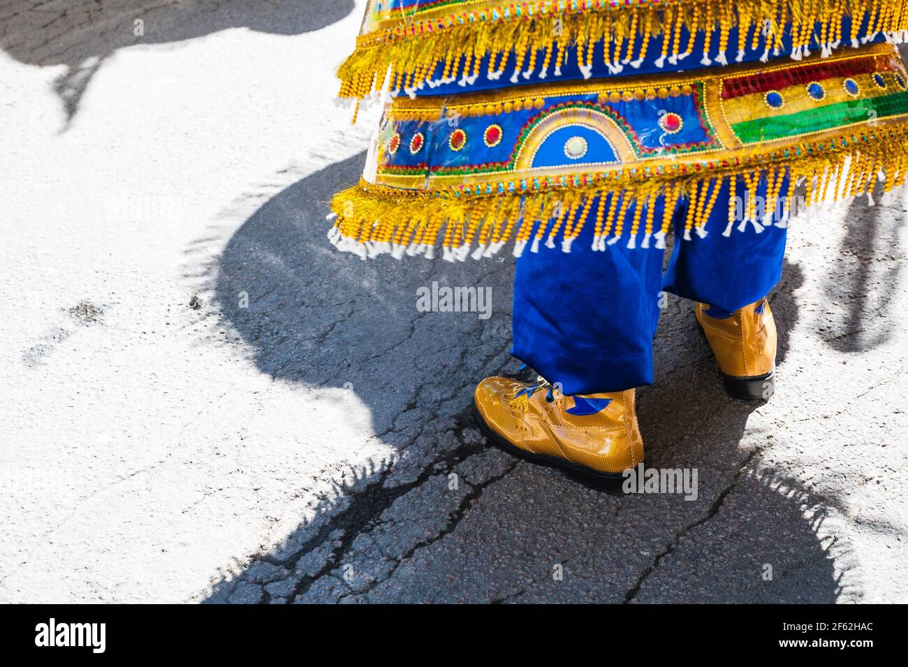 Traditional swedish costume hi-res stock photography and images - Alamy