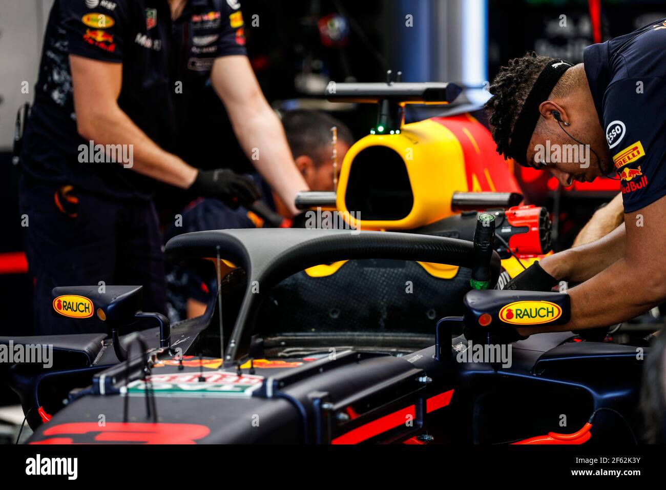 Halo system hi-res stock photography and images - Alamy