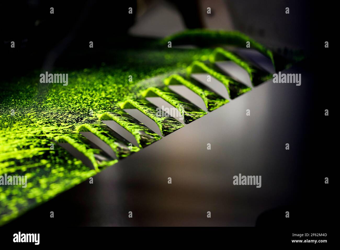 Red bull f1 car floor hi-res stock photography and images - Alamy