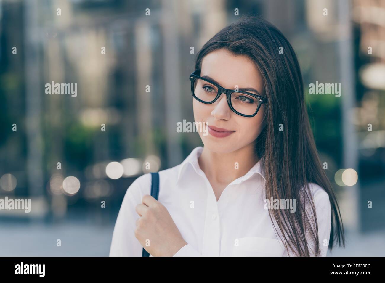 Photo of young attractive beautiful charming confident businesswoman in ...