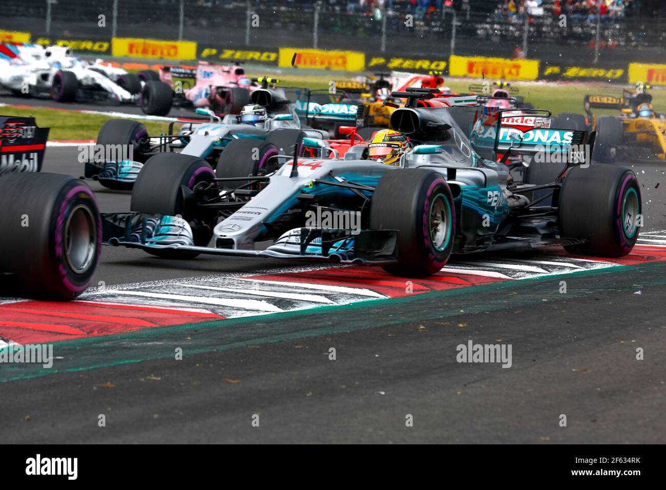 Contact between HAMILTON Lewis (gbr) Mercedes W08 Hybrid EQ Power+ team ...