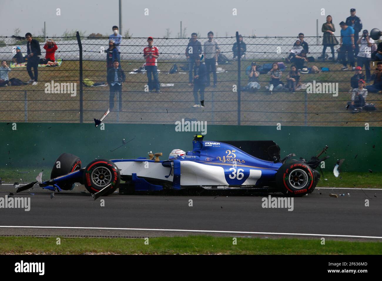 GIOVINAZZI Antonio (ita) Sauber F1 C36 action accident crash during ...