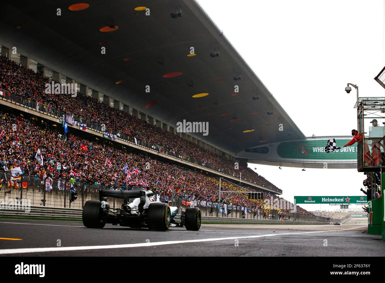 Lewis hamilton mercedes finish line hi-res stock photography and images ...