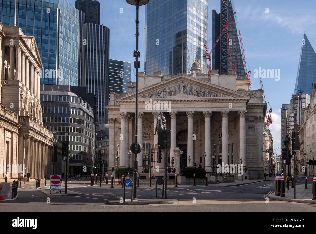 City of london bank junction hi-res stock photography and images - Alamy
