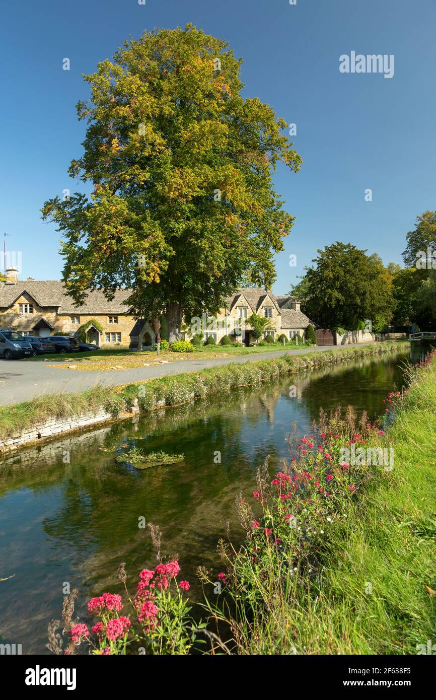 Lower Slaughter Village, Cotswolds, Gloucestershire England, UK, Europe ...