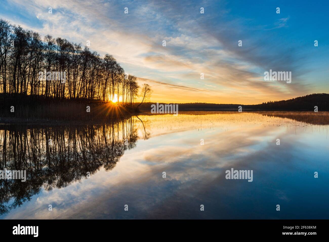 Lake in sweden mirror hi-res stock photography and images - Alamy