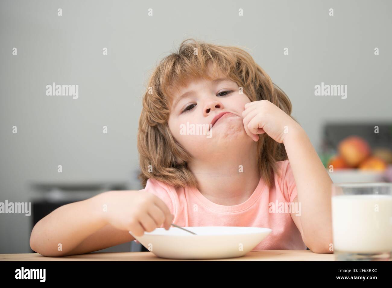 Children no face home hi-res stock photography and images - Alamy