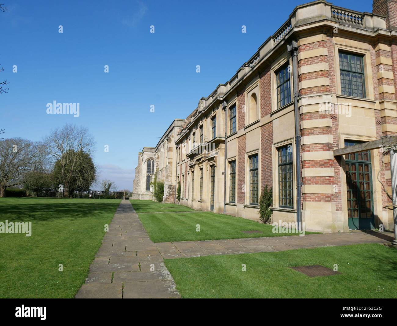 Eltham palace garden london hi-res stock photography and images - Alamy